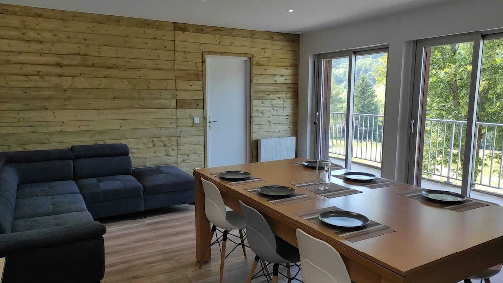 Lelexine Apartment At The Foot Of The Monts Jura Slopes - Saint-Genis-Pouilly