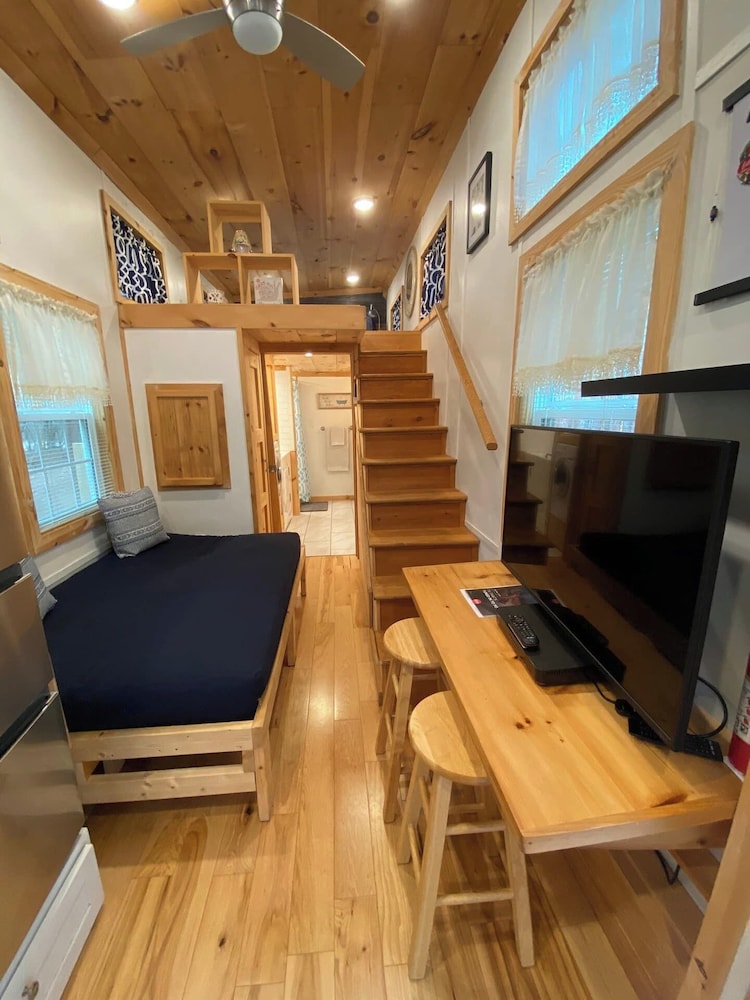 True Tiny Home & Community L 4 Mi To Mentone - Royal Iris! - Alabama
