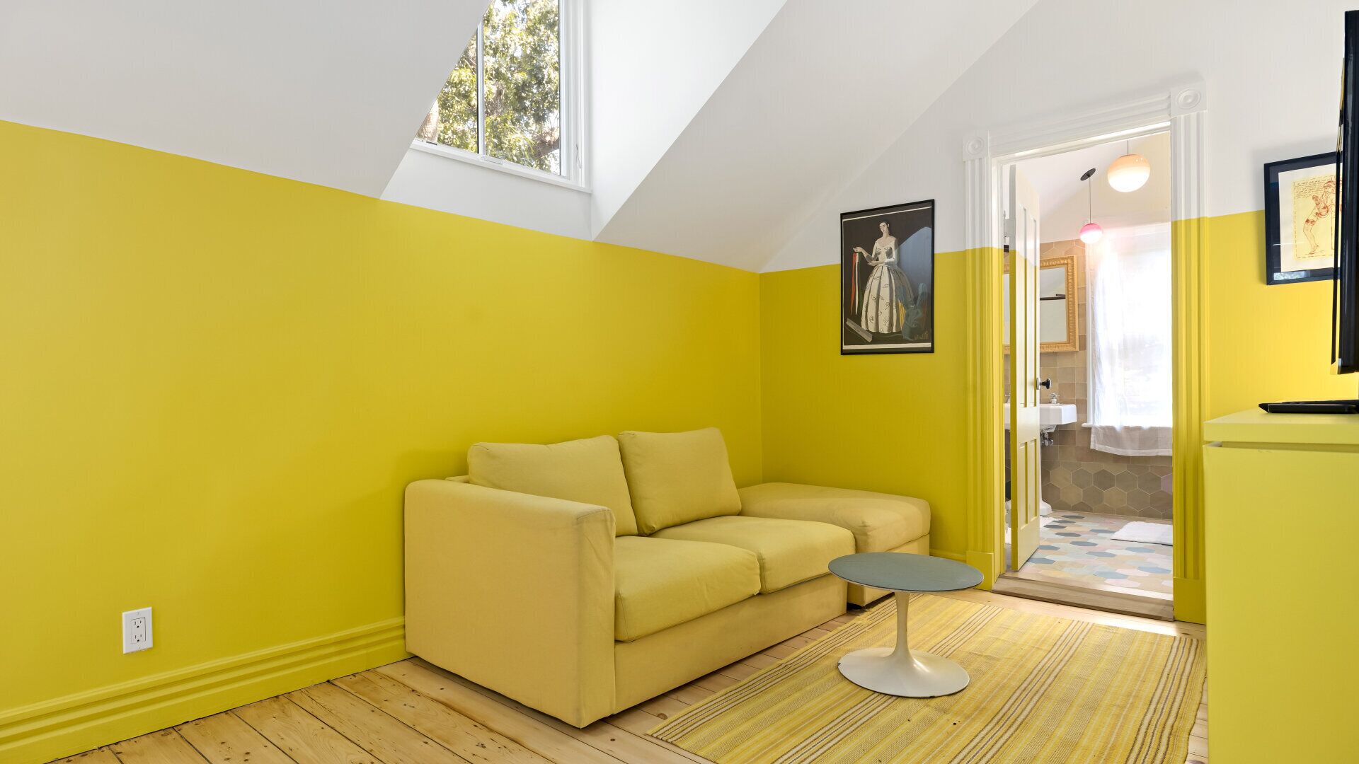 Eclectic And Colorful Home With A Private Yard Close To Town In Sag Harbor. - Sag Harbor, NY