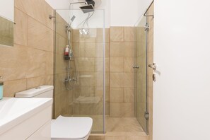 Apartamento Cidade, 1 cama de casal e sofá-cama | Casa de banho
