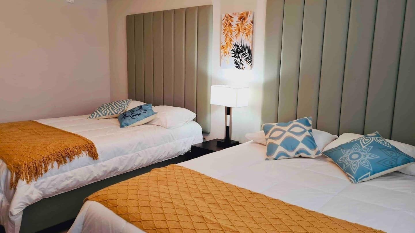 15 Minutes To Universal Studio And Disney! Family Sized Condo Accommodates 6 - Orlando, FL