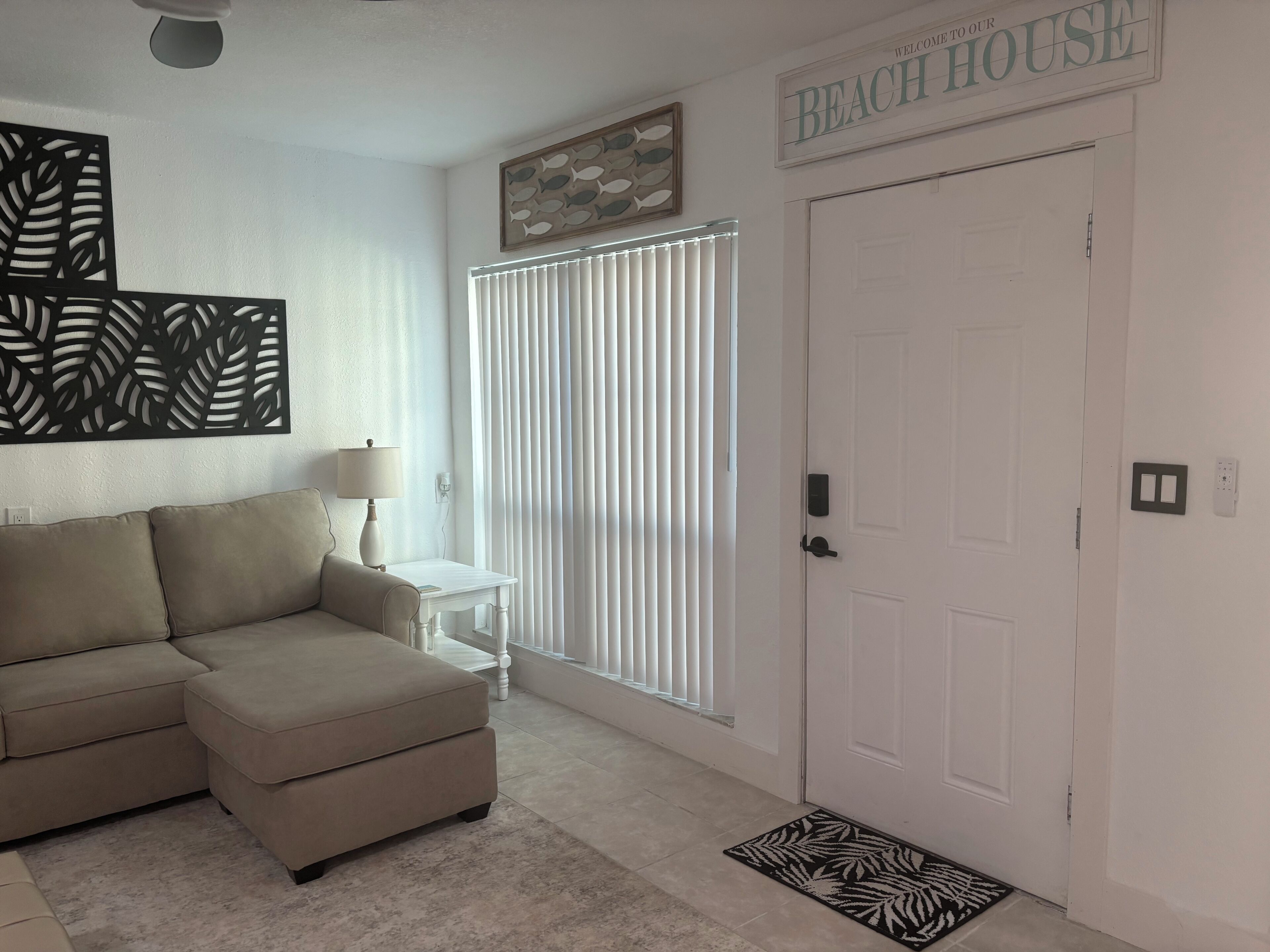 Walk To Everything, Madeira Beach Yacht Club Condo - Madeira Beach, FL