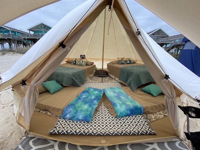 Bolivar Glamping Yurt - Crystal Beach
