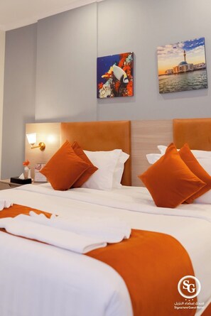 Quarto duplo | Roupas de cama premium, camas com colchões pillow-top, frigobar