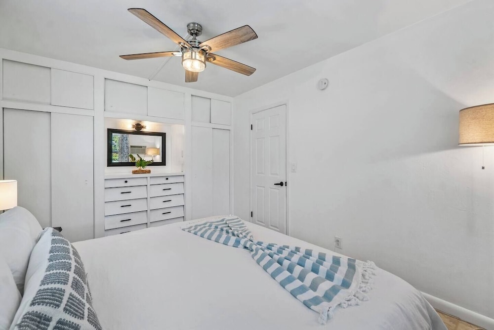 Cozy Delray Beach House Waterfront Intracoastal - Atlantis, FL