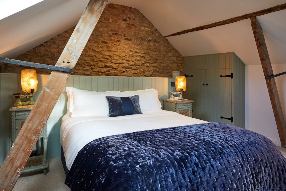 Dog-friendly 17th-century Cottage With Private Hot Tub In Yorkshire - Malton