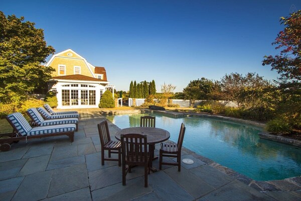 Tuscany In The North Fork - Spectacular Villa In The Midst Of A Vineyard - The Hamptons, NY