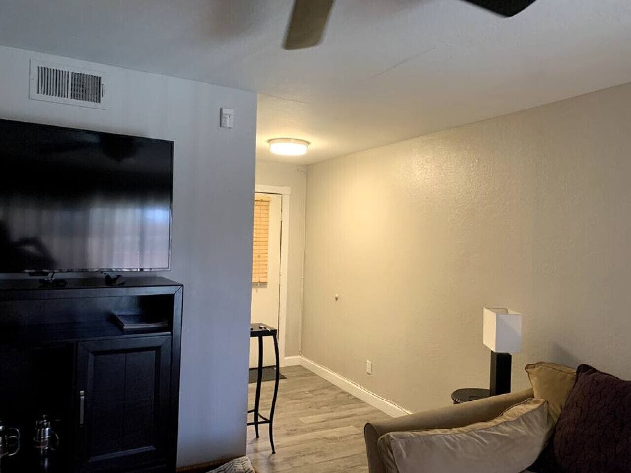 One Block Walking Distance From Asu! - Chandler, AZ