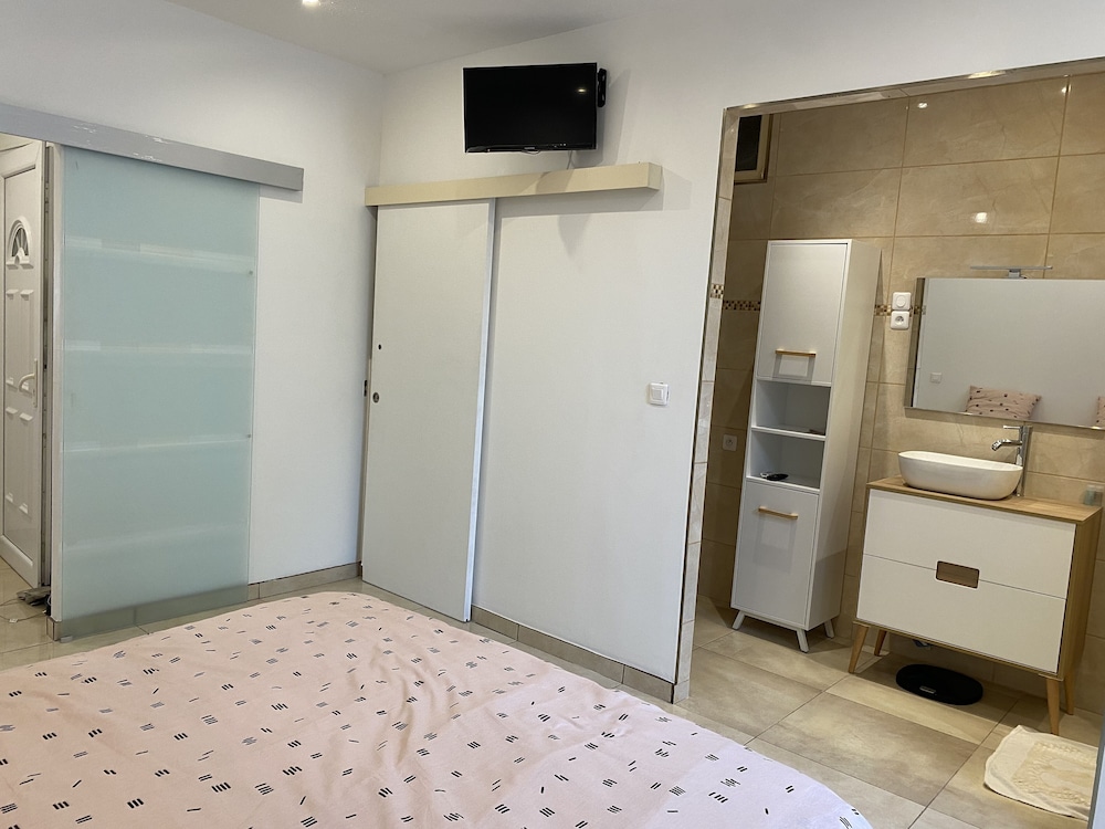 Goûtez à L'élégance Exceptionnelle De Ce Super Appartement. - Béziers