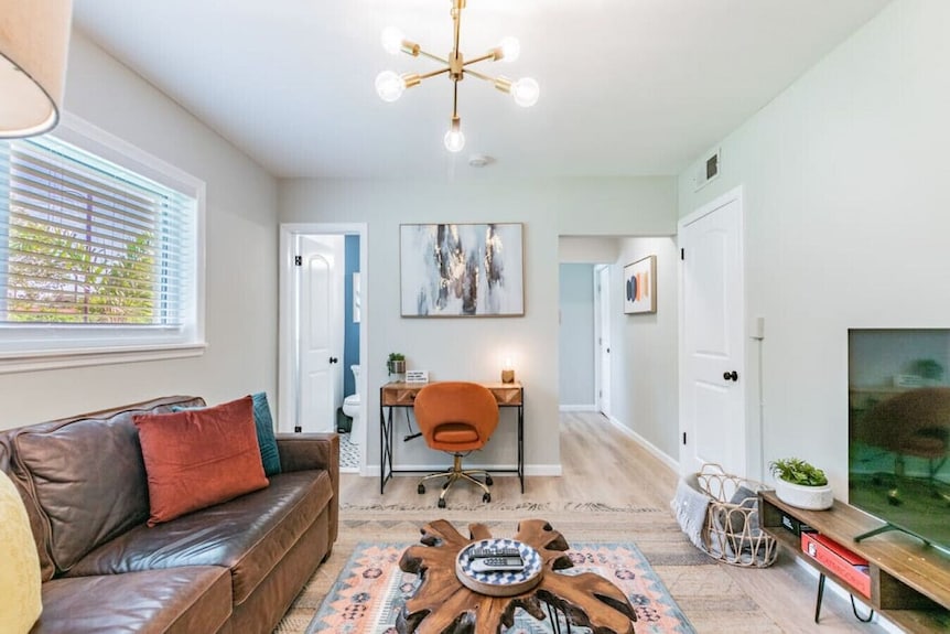 Perfect One-bedroom- 10 Mins From Clearwater Beach - Largo, FL