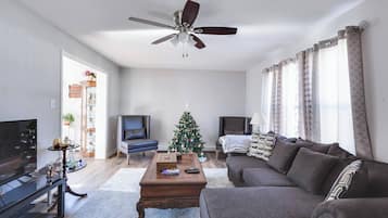 Apartamento, 4 quartos, varanda | Sala