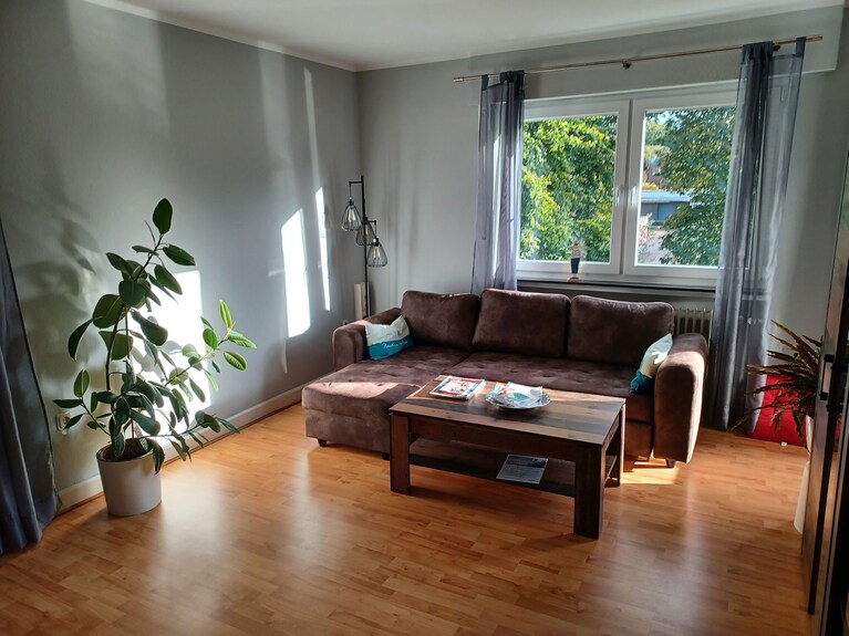 Central Vacation Home -3 Bedrooms + Living Room - Kitchen - Bathroom + Wc - Large Balcony - Wilhelmshaven