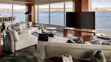 Suite Presidencial, 1 cama king-size (view) | Sala | TV de ecrã plano