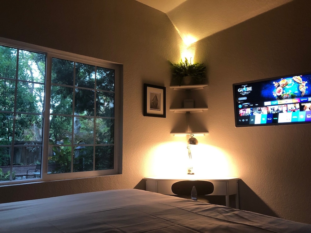 Garden Retreat! Central Davis - Davis, CA