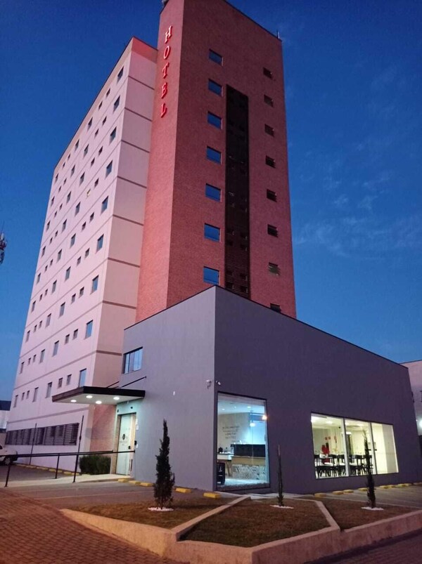 Pinda Palace Hotel - Pindamonhangaba