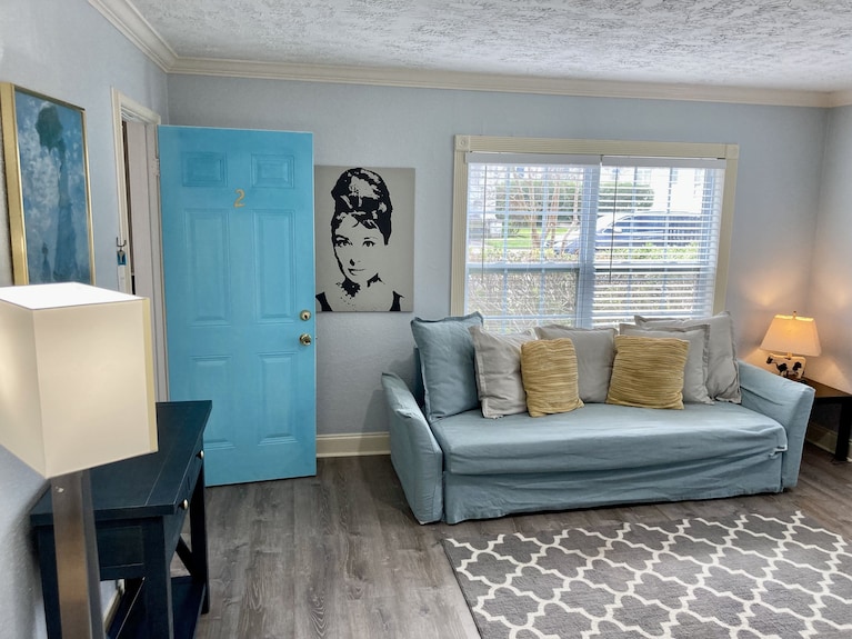 Montrose Hist Dist - Cham Azure 2br/1ba W/d - Houston, TX