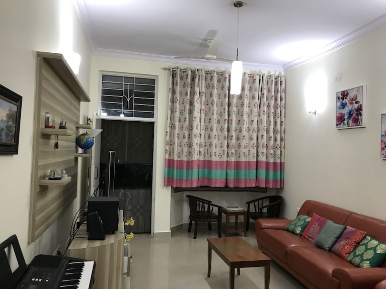 Cozy Neat Quiet Deluxe Villa-stay Near Bangalore Airport - Bangalore