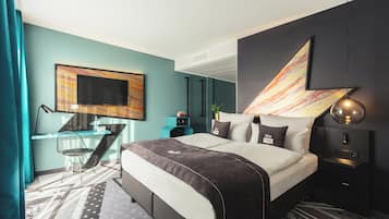 Cofre no quarto, secretária, quartos insonorizados