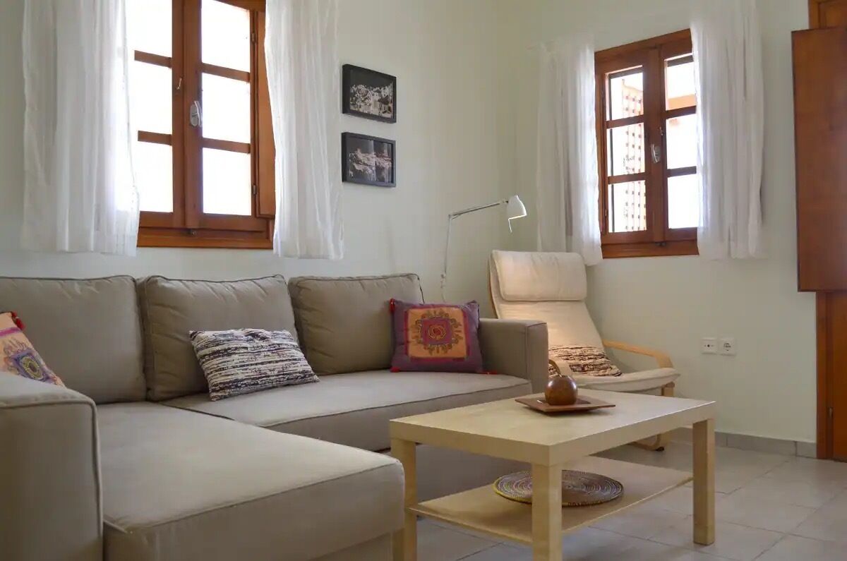 Absolute Peace In A Beautiful Setting - North Villa - Santorin