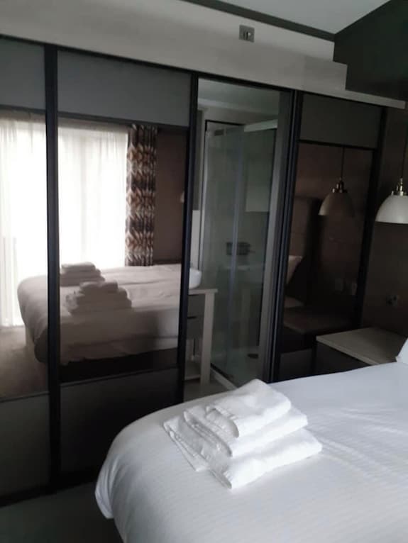 Lodge In A Stunning Setting And Near Seven Of The Best Beaches. Dog Friendly - Cornwall