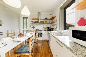 Villa Familiar, 3 quartos, junto à montanha (Villa Paola Tremezzo) | Sala de jantar