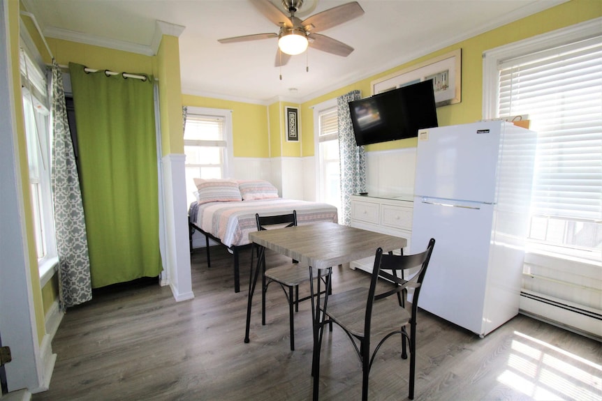 Beach Apt #9 - Studio W/ Bathroom & Kitchen - Ocean Beach Club, Long Branch