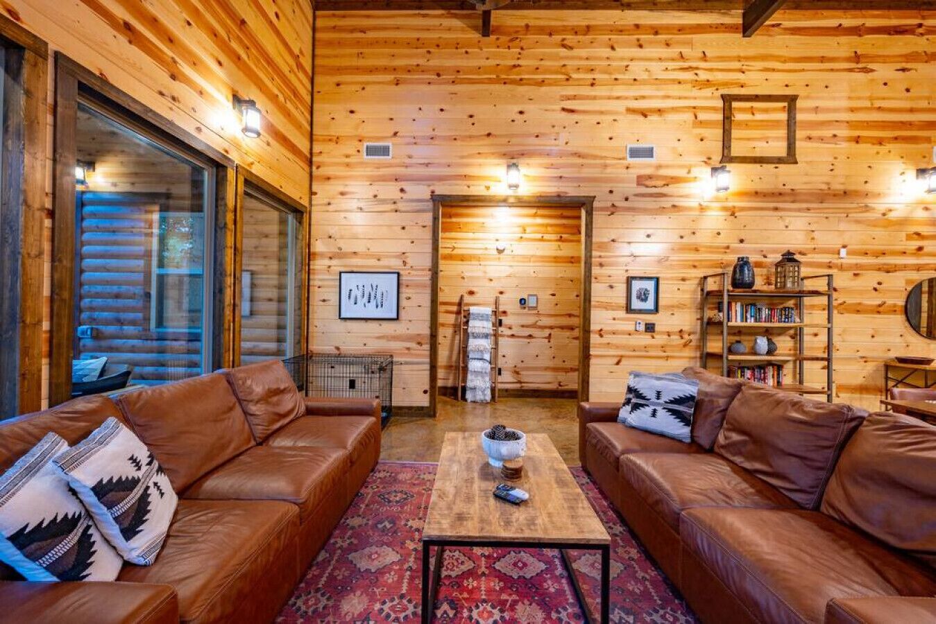 Secluded & Modern 3br+bunk Rm In Prime Location! - Broken Bow, OK
