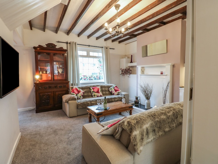 Rosewood Cottage, With A Garden In Durham - Northumberland