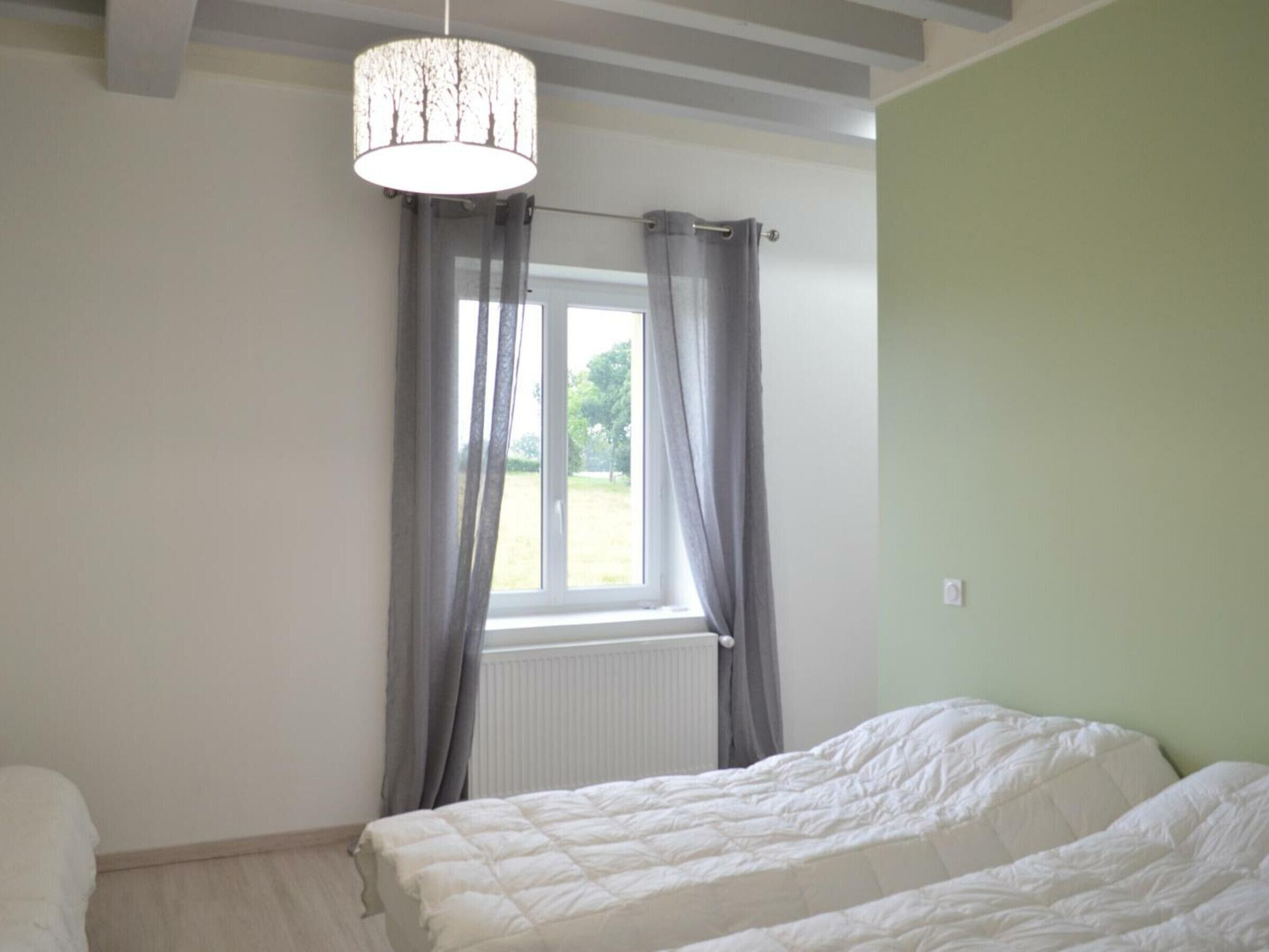 Gîte Moderne Avec Piscine Partagée Et Terrasse Ombragée - Montrond-les-Bains