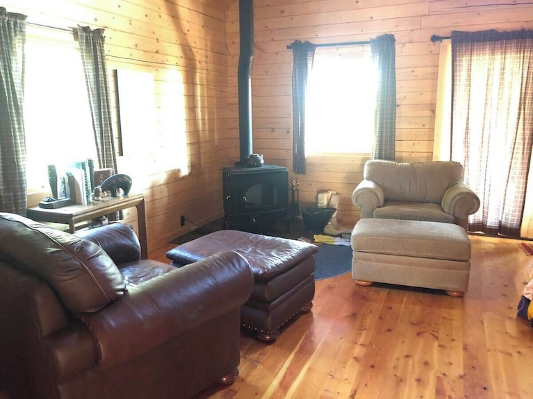 Beautiful Mountain Cabin Near Tetons Yellowstone - Wyoming