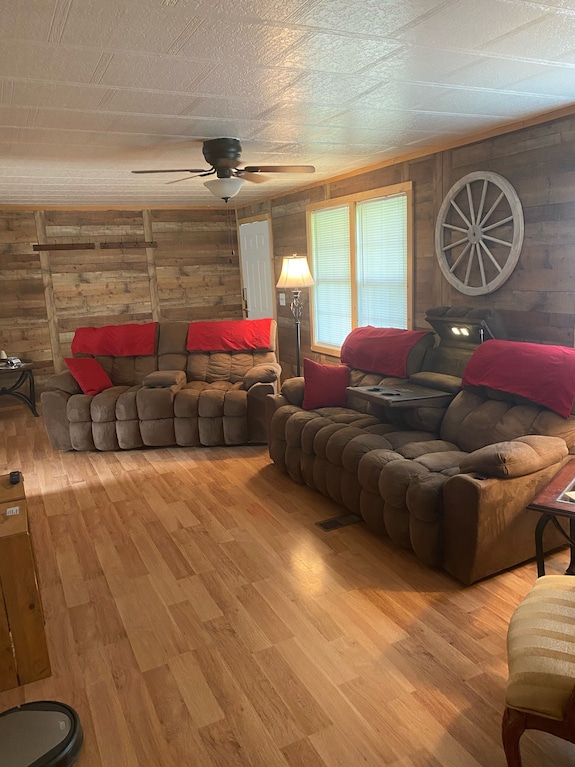 Home In The Heart Of West Virginia Adventure Country! - ウェスト・バージニア州