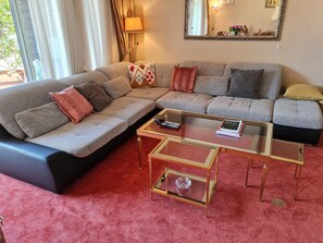 Apartamento Familiar | Sala de estar | Lareira, consola de videojogos, computador, piso aquecido 