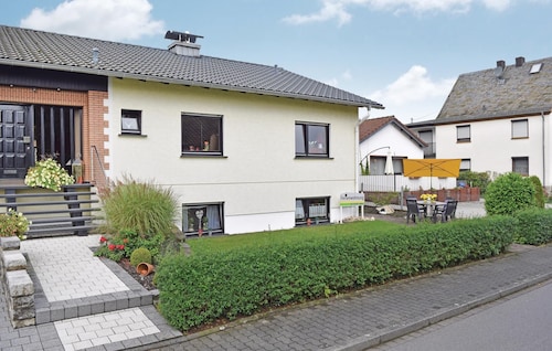 Beautiful Home In Horhausen With Wifi And 1 Bedrooms - Altenkirchen