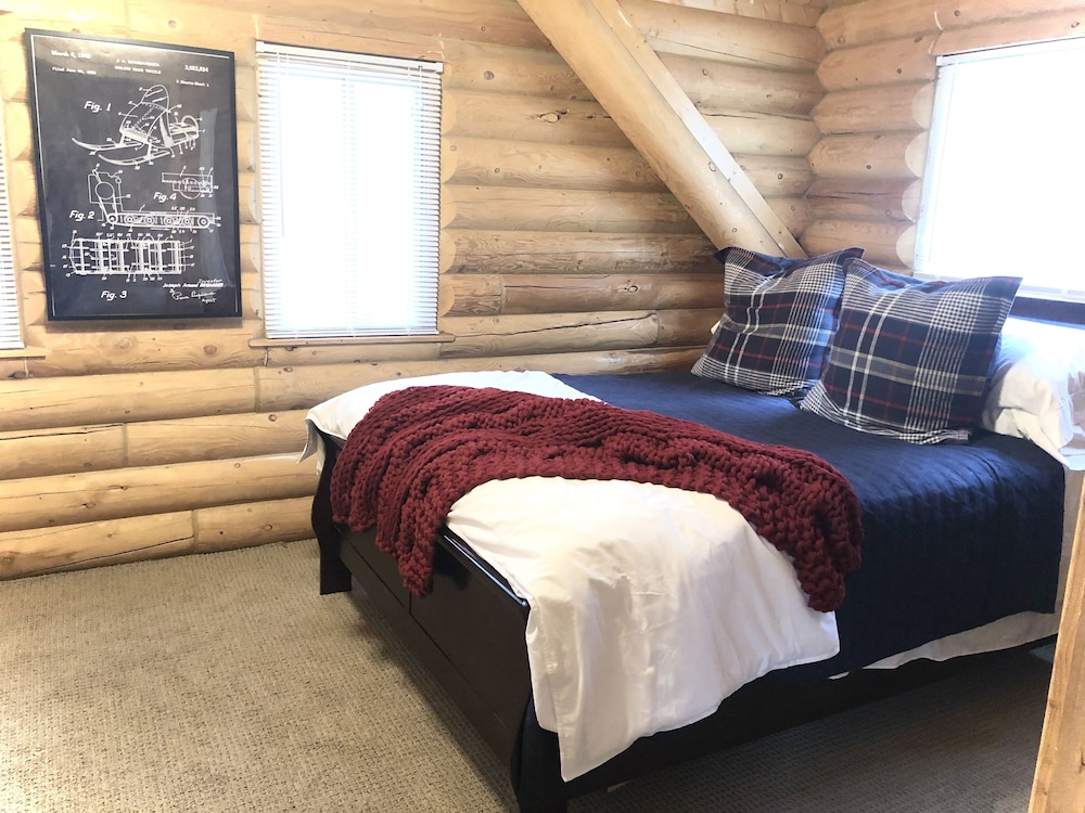 Cozy Cabin Getaway {Dbl Master Suites!} 40 Minutes To West Yellowstone - Island Park, ID