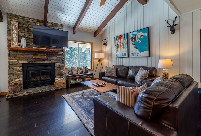 Luxury 1+loft Pet Friendly Mtn Retreat With Views! - Mammoth Mountain, CA
