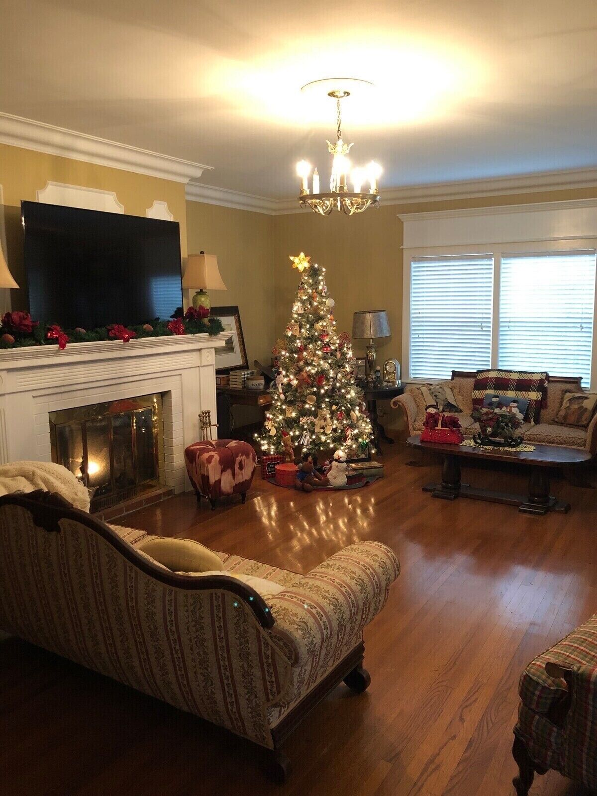 8 Bedroom 13 Bed Large Country Home, Huge Country Kitchen, Bright Starry Nights - Edmonton, KY