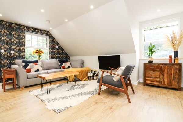 Robin's Nest At The Shire Inn - Troon