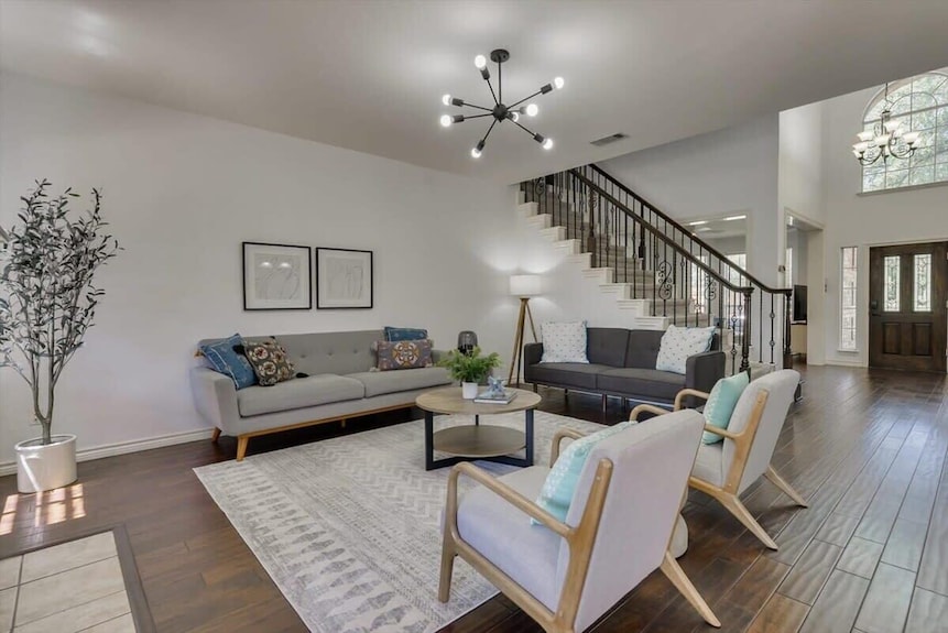 Spacious & Cozy Texas Gem With Private Pool - 艾倫