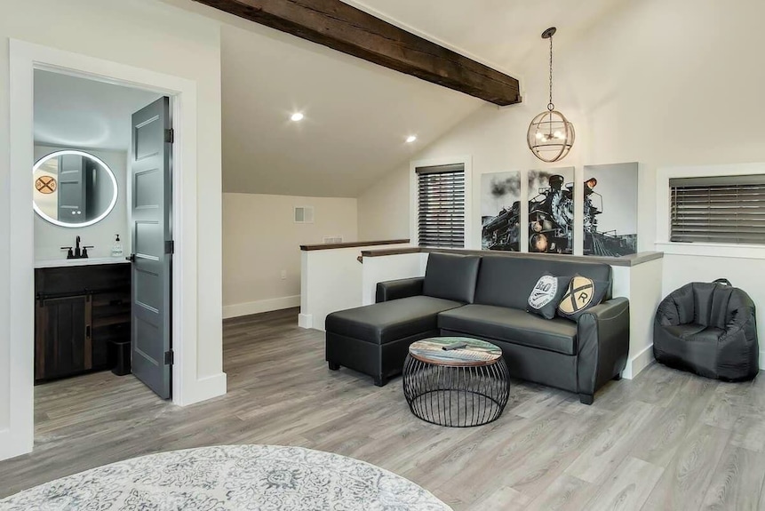 “The Train Depot” 2nd Oldest In The Us - 弗雷德里克