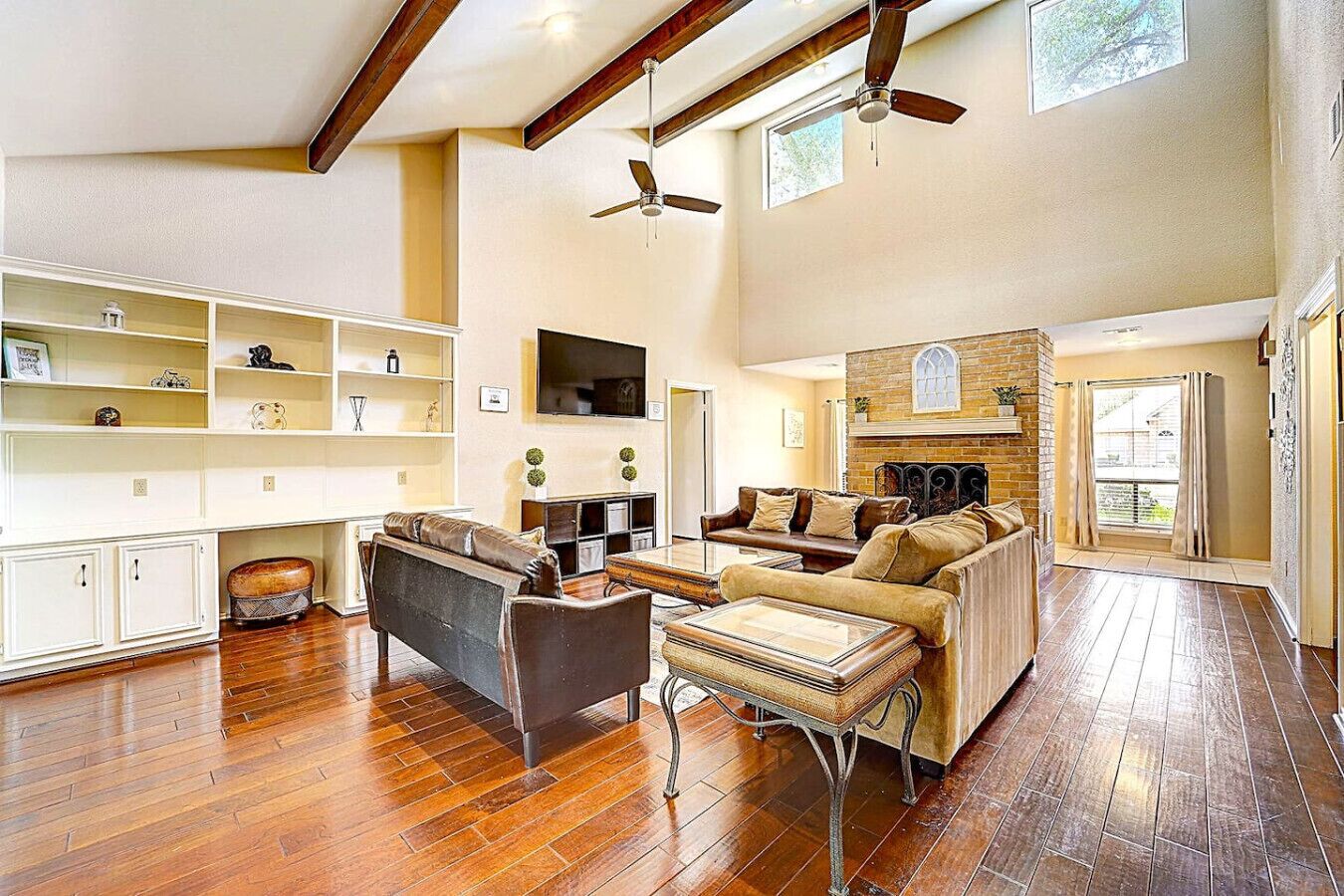 Family Oasis | 6br + Pool + Big Backyard - Houston, TX