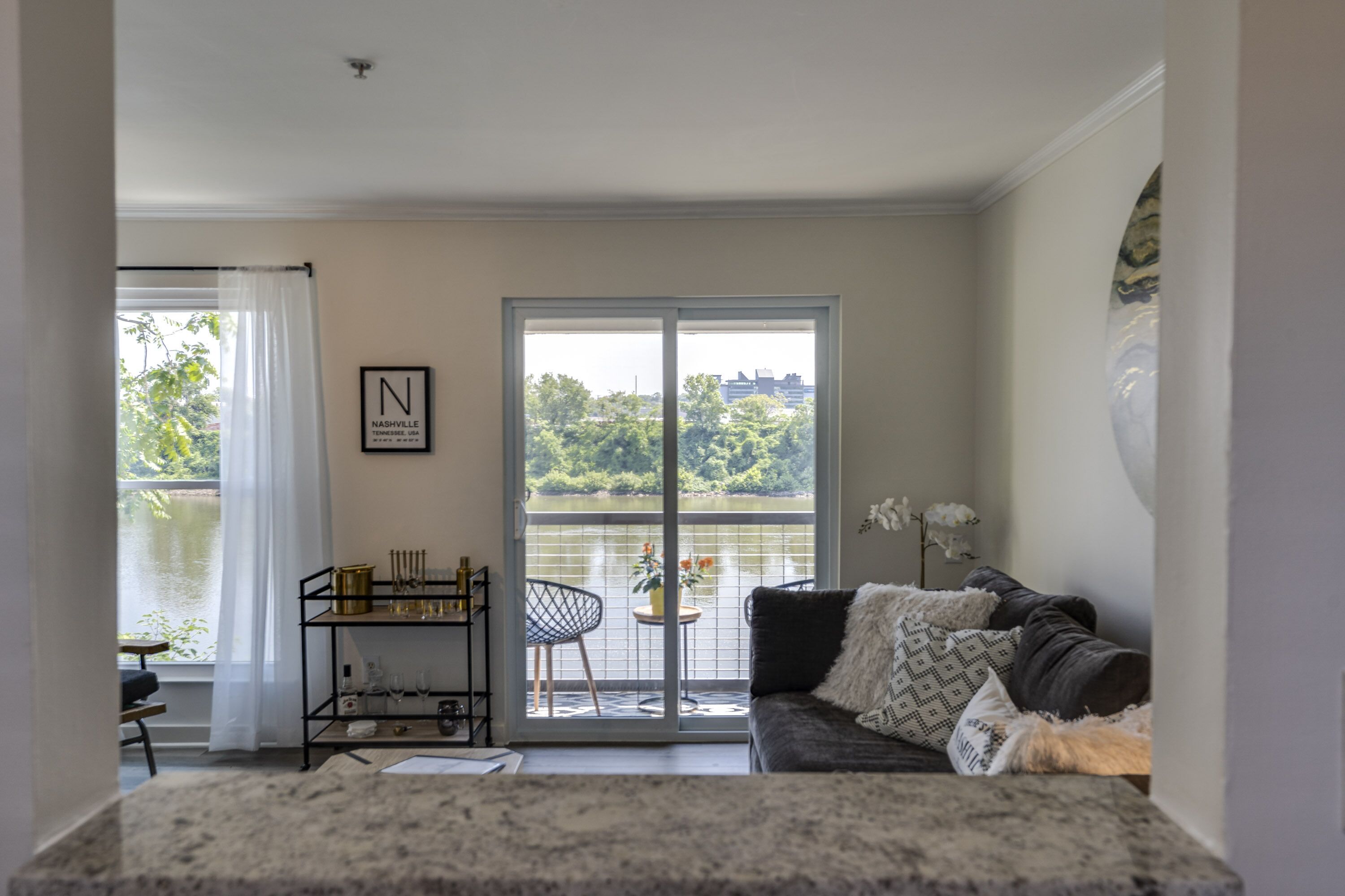 Championship Nashville 1 Bedroom Riverfront Condo - Nashville, TN