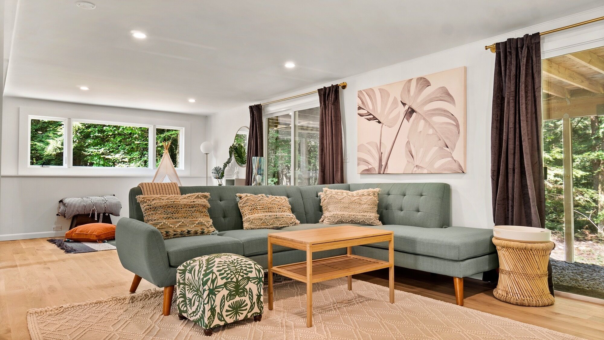 Hip Renovated Mid Century 4 Bedroom On Long Bow Lake - The Berkshires, MA