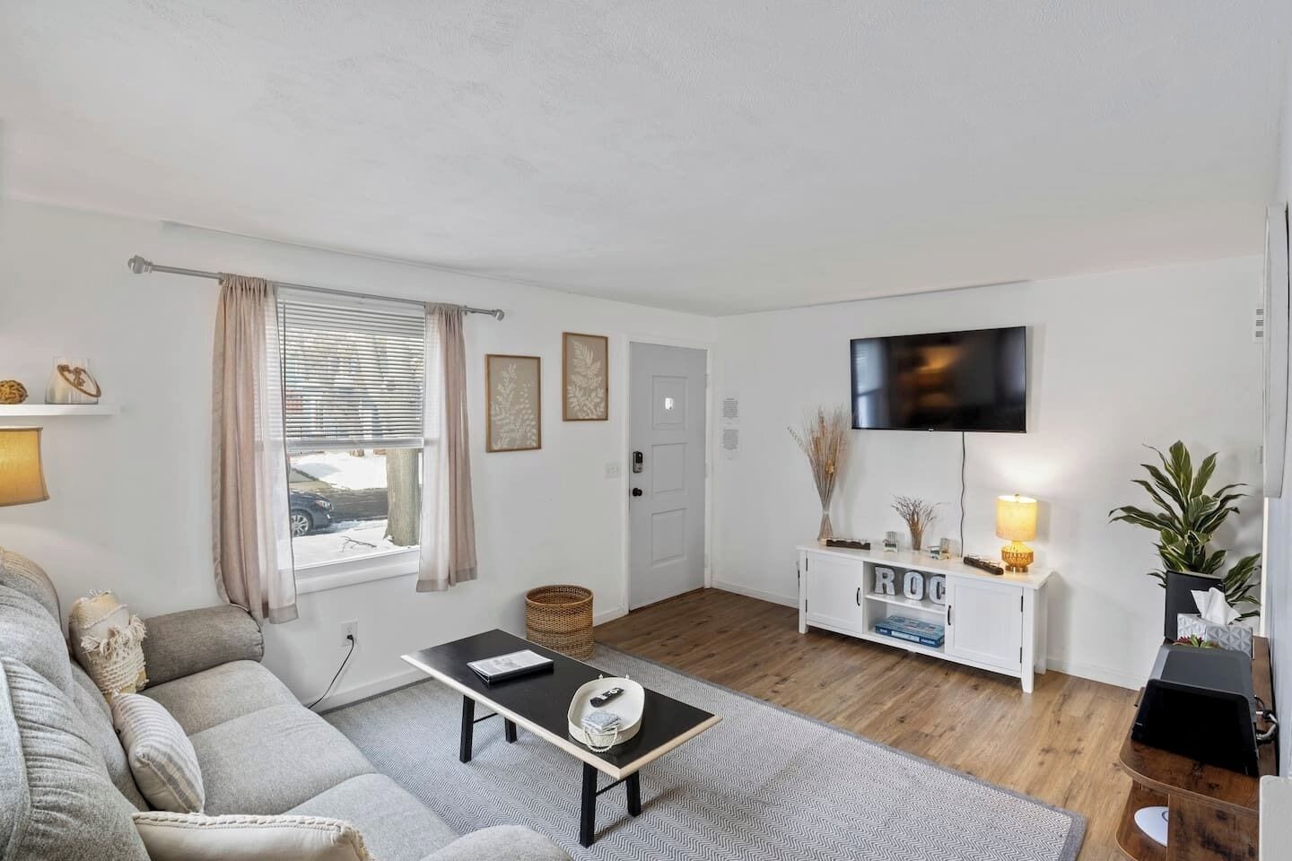 Quiet Rochester Neighborhood | Mins To Beach - Rochester, NY