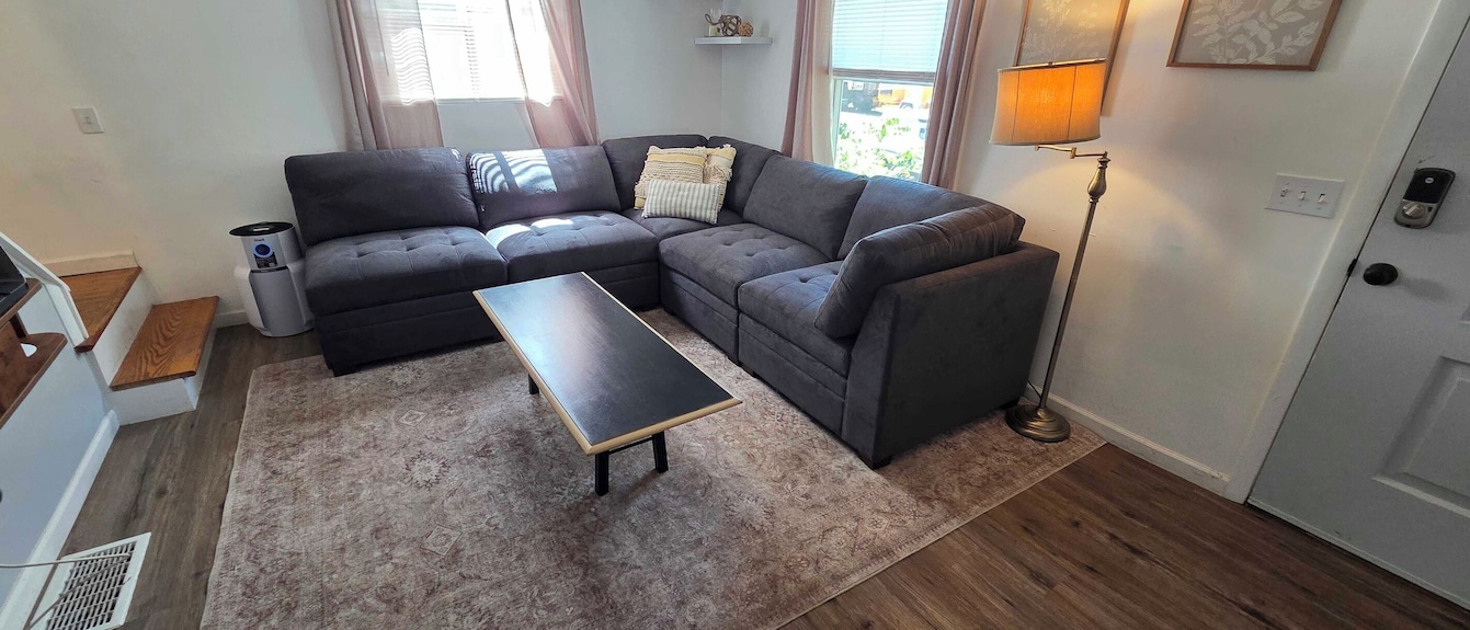 Quiet Rochester Neighborhood | Mins To Beach - Rochester, NY