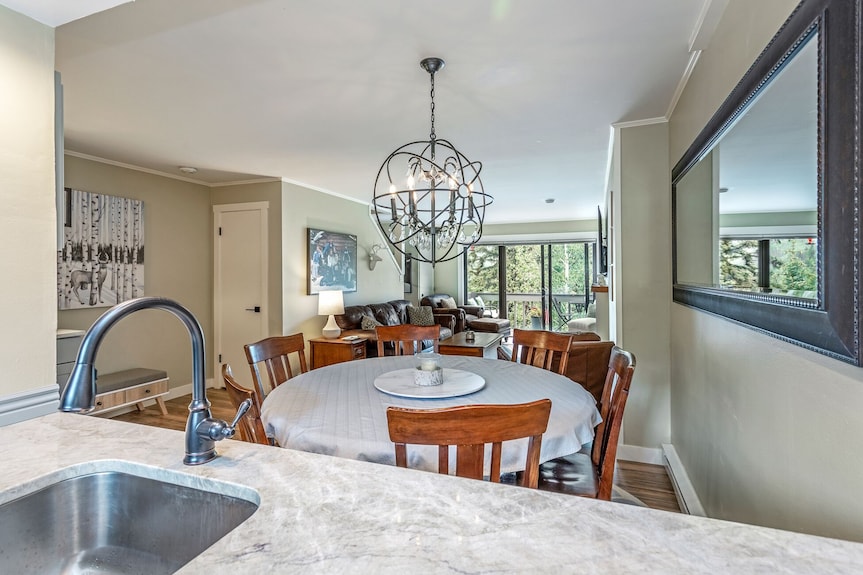 Newly Remodeled Condo In Great Location With Fabulous Views!! - Vail, CO
