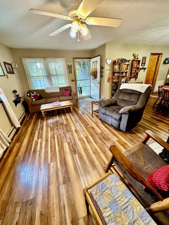Horse Lover's Hideaway - Cabin Located Near Mountain And River Activities! - Broadway, VA