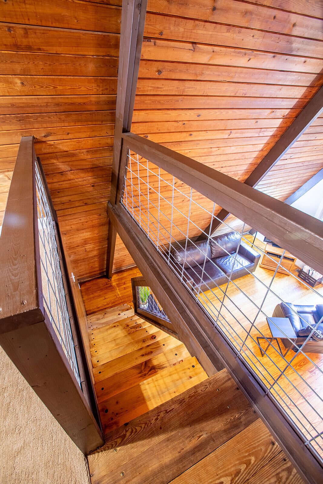 Rustic Chalet - Secluded With Hot Tub & Pool Table - Ohio