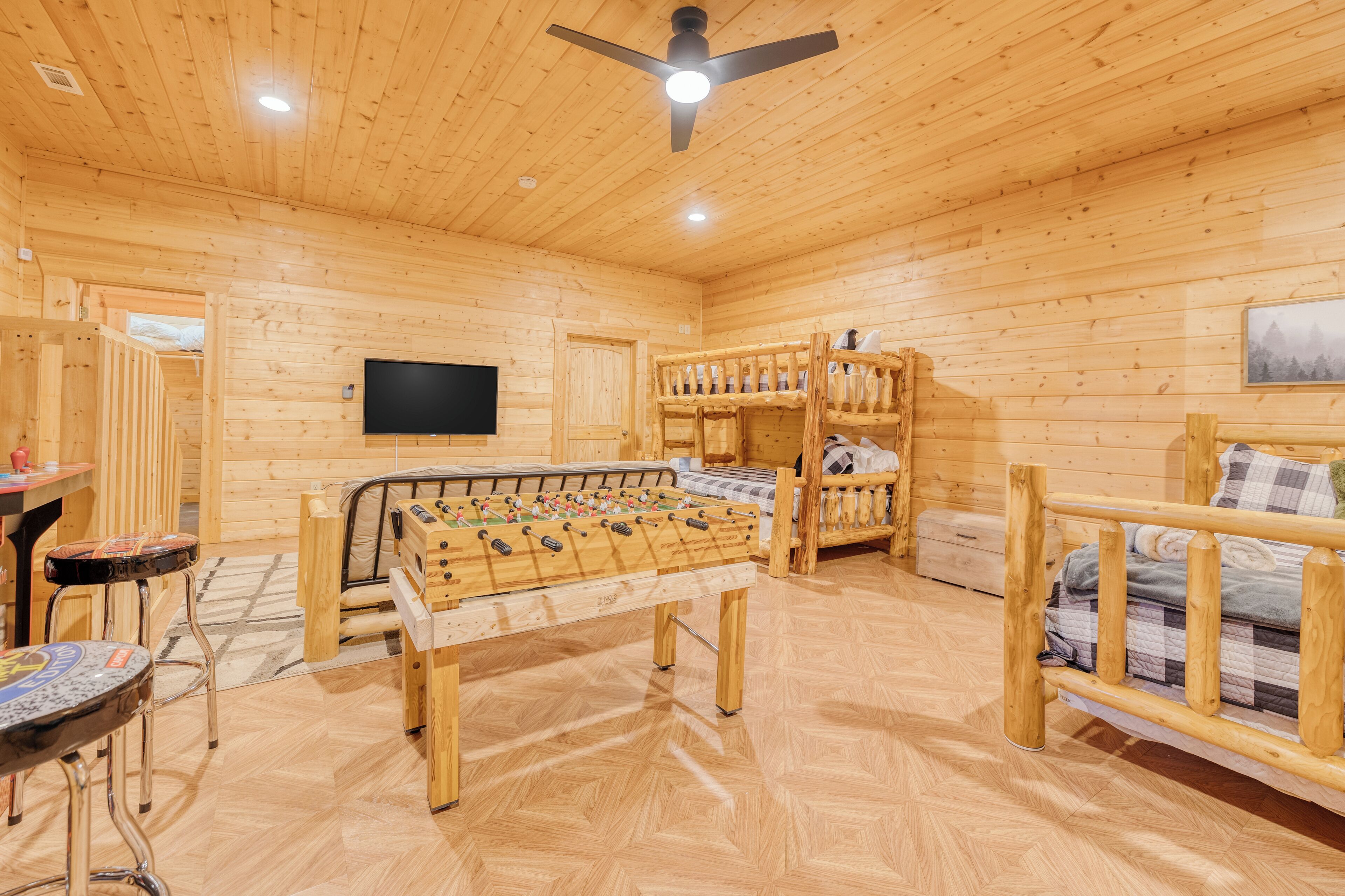 5 Mins To Dwtn & Lake, Arcade, Foosball. Best Location In Blue Ridge - Blue Ridge, GA