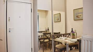 Apartamento Cidade | 1 quarto, secretária, secretária adequada para computadores portáteis