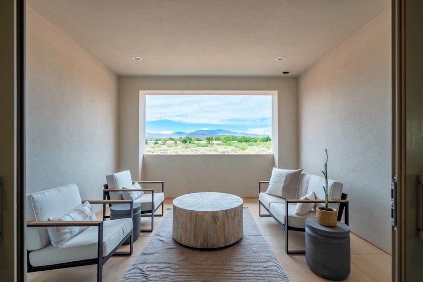 Arcadia 53 | Dog Friendly * Private Hot Tub * Arcade Games * Sleeps 21 - Utah